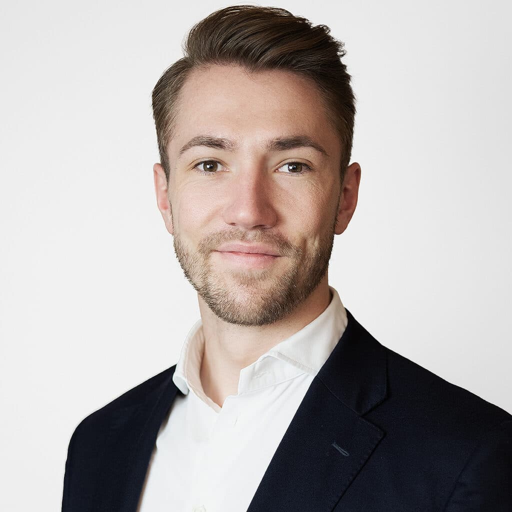 Hans Lassen (EN) - PALLAS CAPITAL Corporate Solutions GmbH